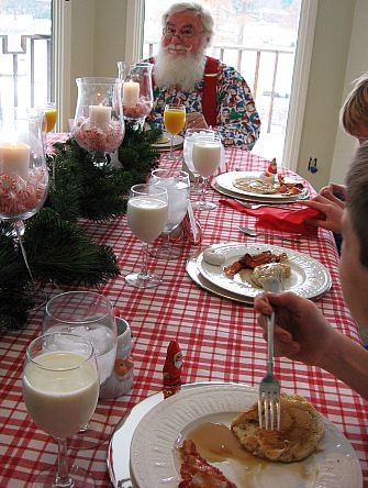 Enjoy Breakfast With Santa in Canterbury Village - Detroit Mommies